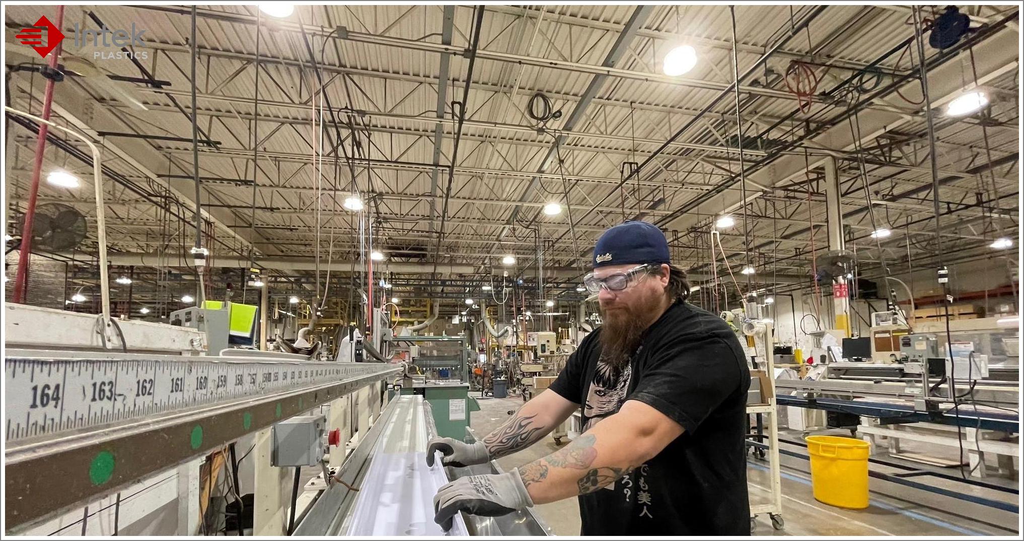 Molding Operator I-3rd Shift-Intek Plastics-Eau Claire, WI, US